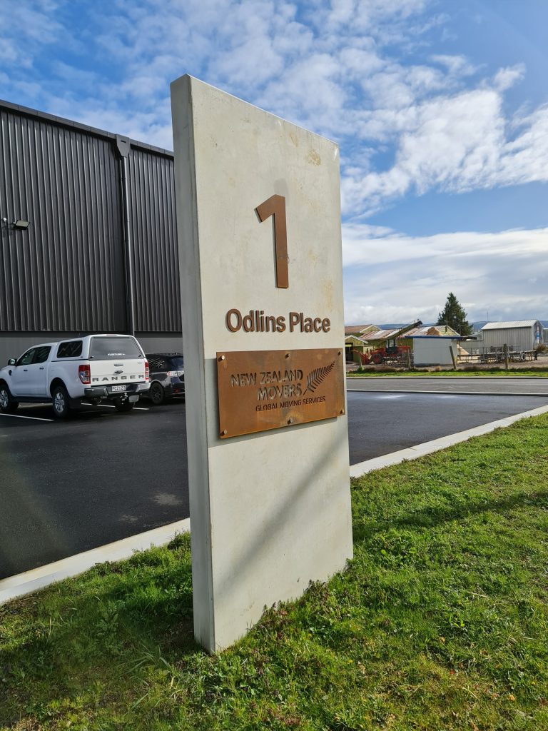 Custom Pylon Signage At SignX | Modern & Digital Signage Experts